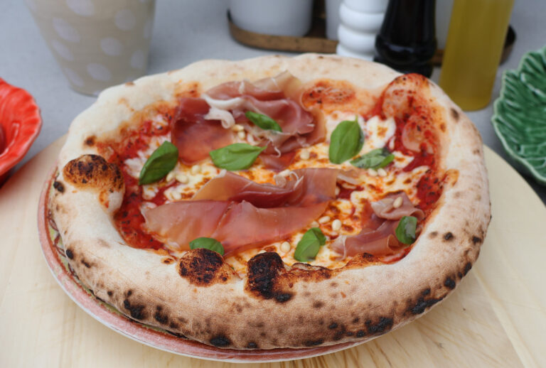 Under solen med pizzamozzarella Cubetti | Granarolo